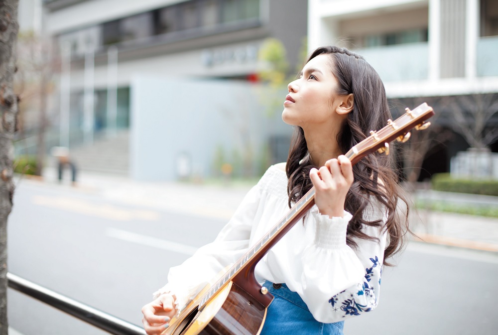 沖縄出身シンガー・Anlyが念願のコラボ！ その人気アーティストとは？ | ananニュース – マガジンハウス