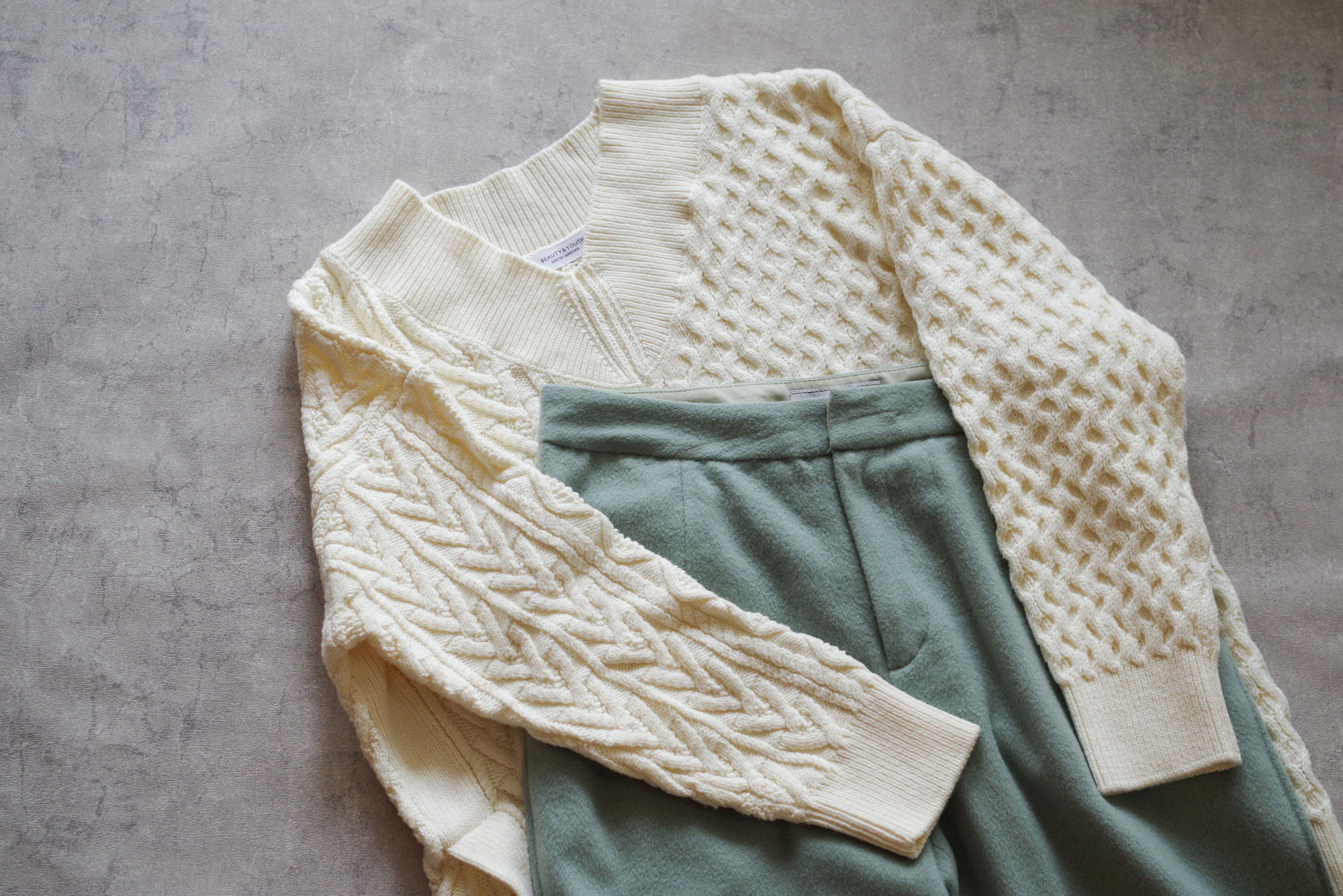 “どこか変なコーデ”の理由は… 自然にやってしまっている「秋のNGコーデ」4つ | ビューティー、ファッション、エンタメ、占い…最新情報を毎日更新 | ananweb